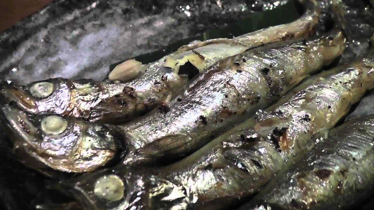 Fish yakitori, smelt, with roe - YouTube