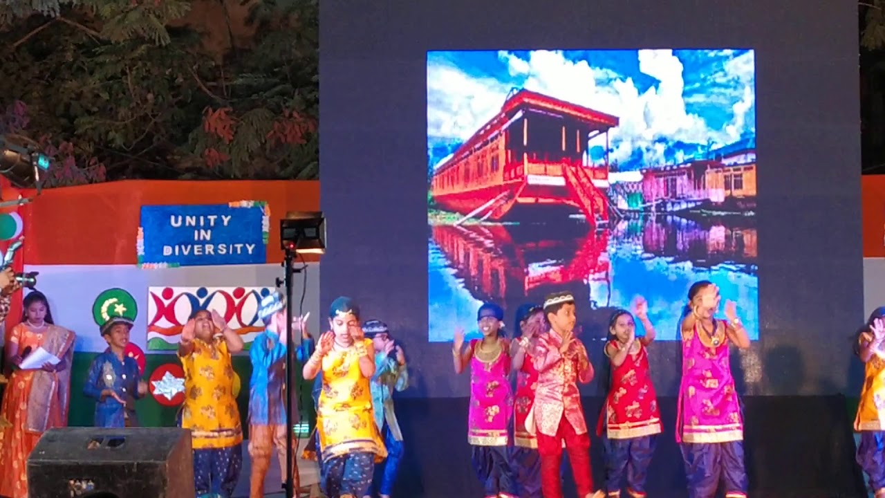 Bumbro Song From Mission Kashmir - Prashanth Performance - YouTube