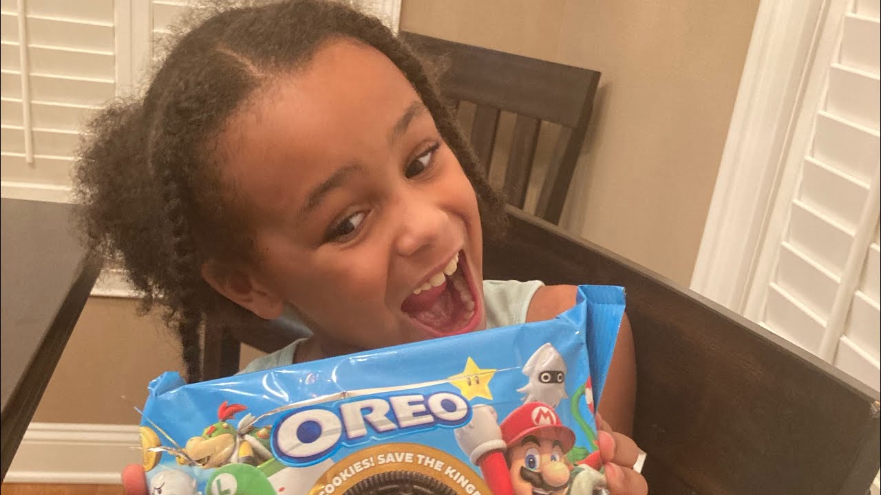 Super Mario Oreo challenge - YouTube