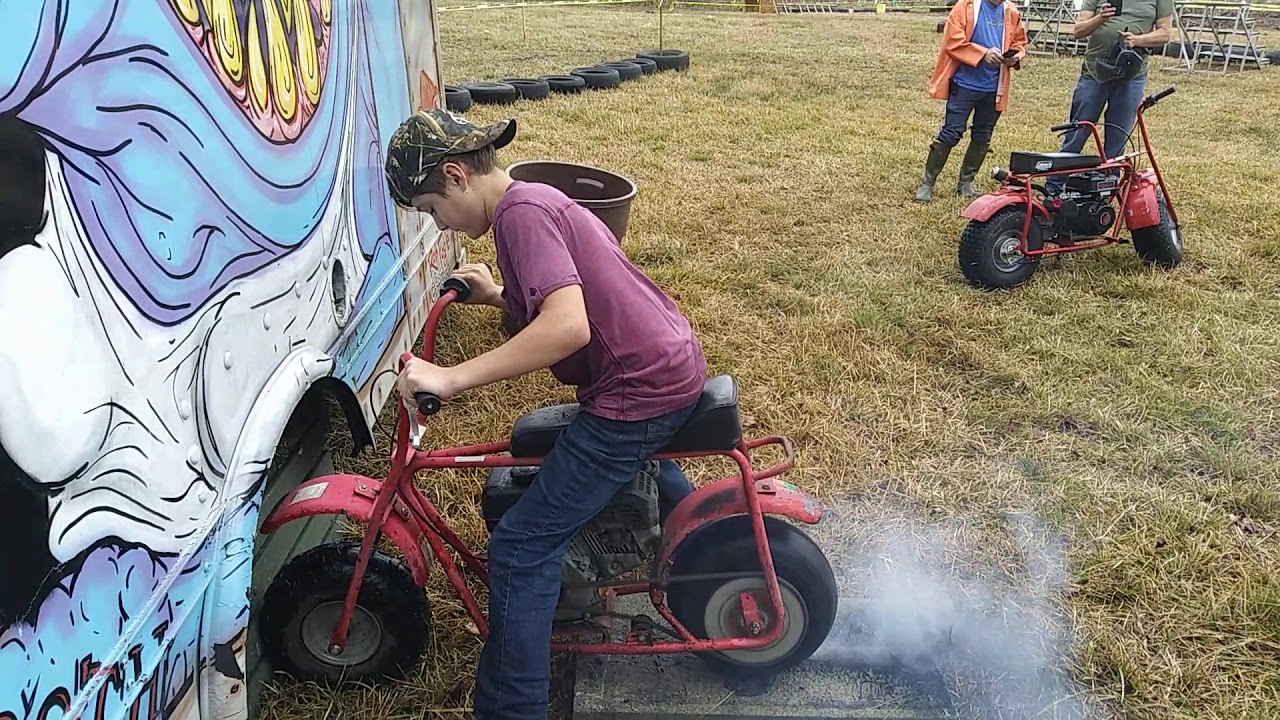Nathans mini bike burn out - YouTube