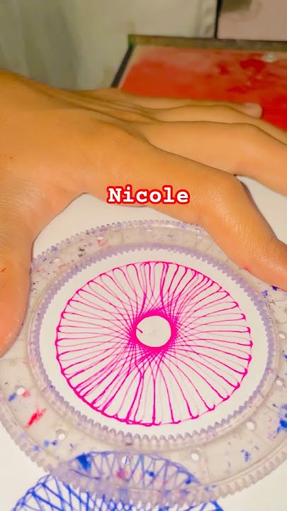 Spirograph Loop That Instantly Relaxes You #PeacefulLoop #CalmingSpirograph - YouTube