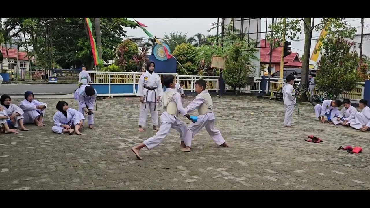 Test Kumite para Kohai Inkai Ranting Rengat untuk mencari atlit buat ...