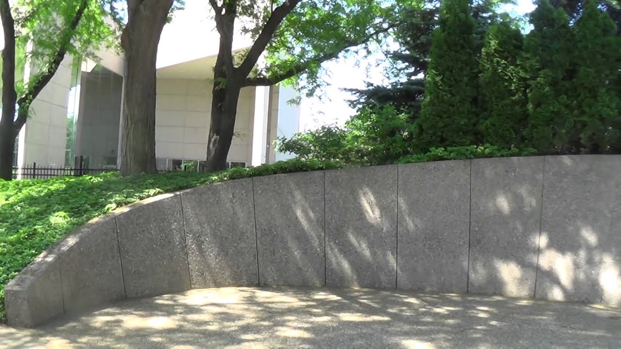 Gerald Ford Grave - YouTube