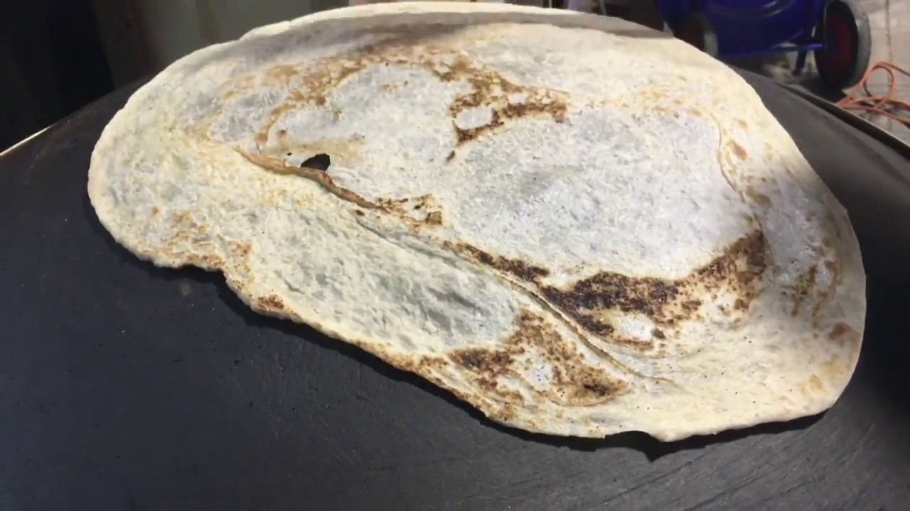 Saj Bread Maker- Laffa Bread Machine - YouTube