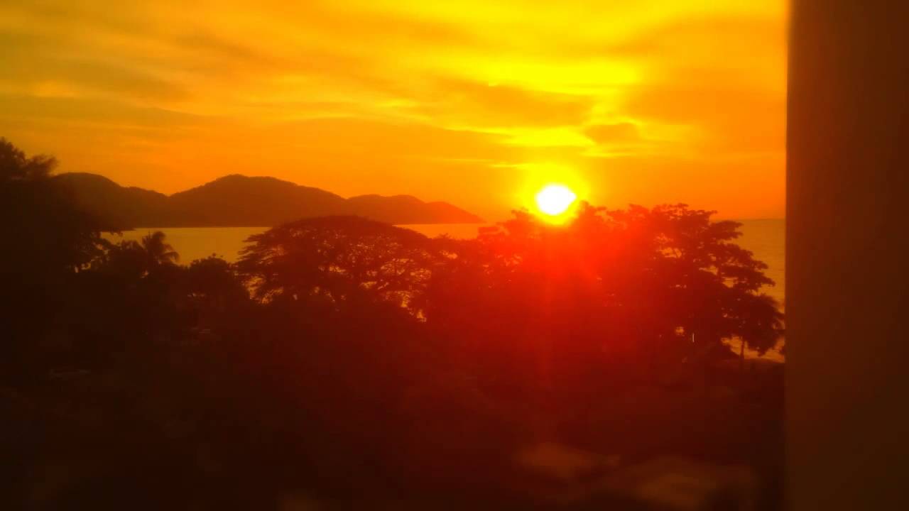 Sunset at Batu Ferringhi, Penang - YouTube