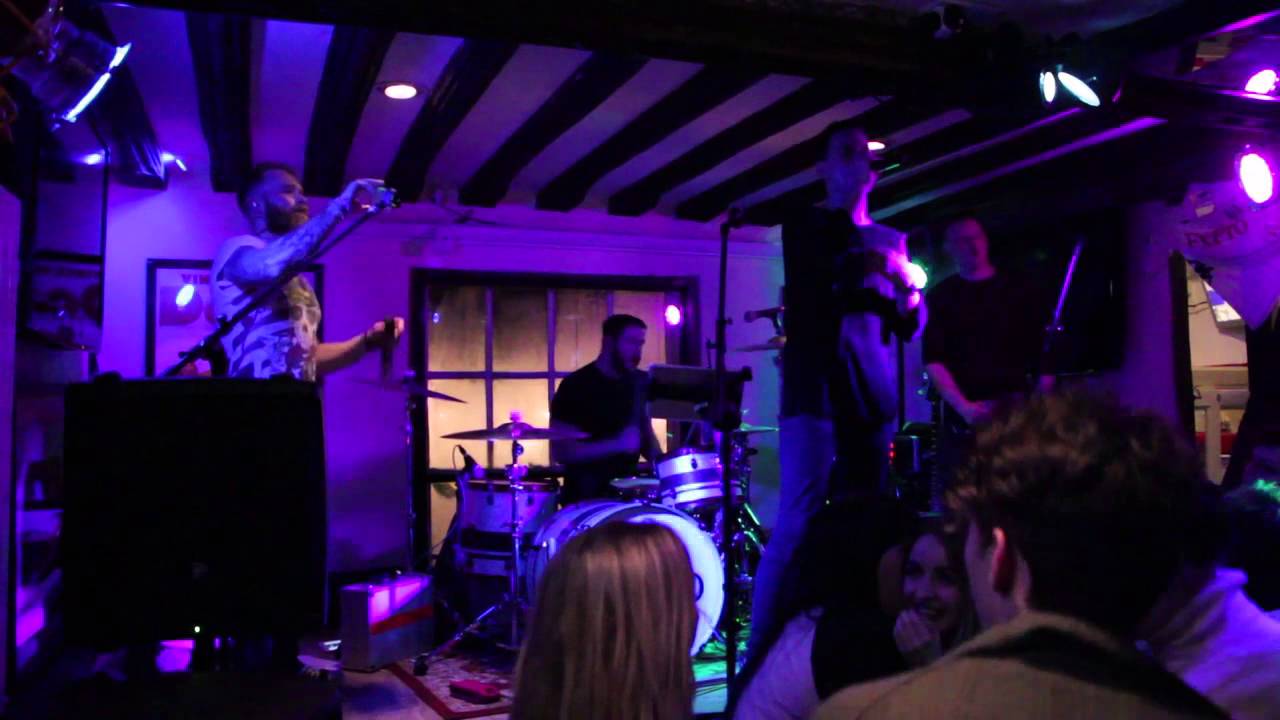 Inverse Oreo - Jump (House of Pain Cover) Live @ Gym Bar - YouTube