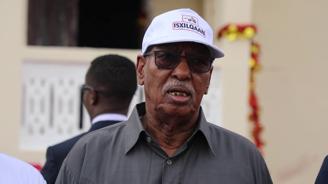 Madaxweynaha galmudug Axmed ducaale geele xaaf - YouTube