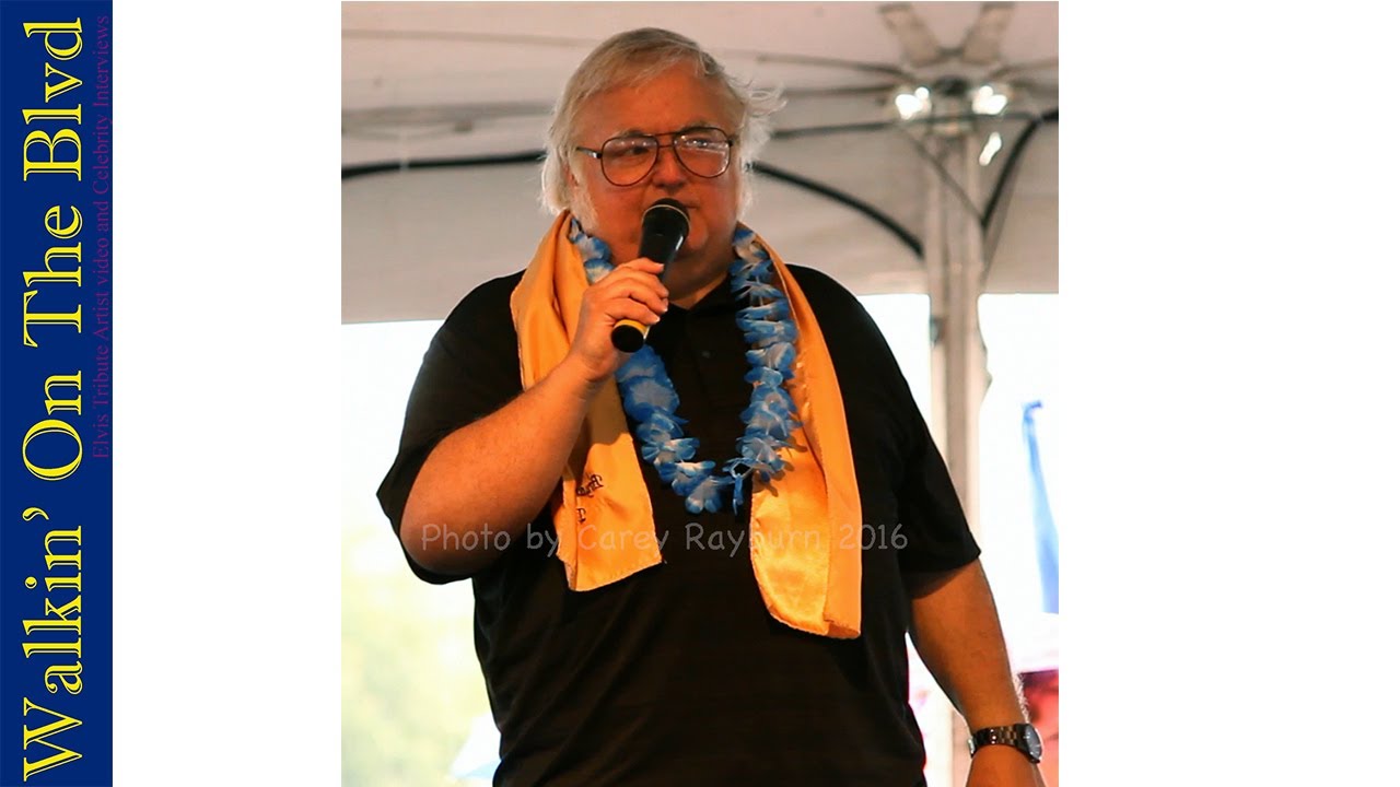 Bryan Clark sings 'Hurt' Elvis Week 2016 - YouTube