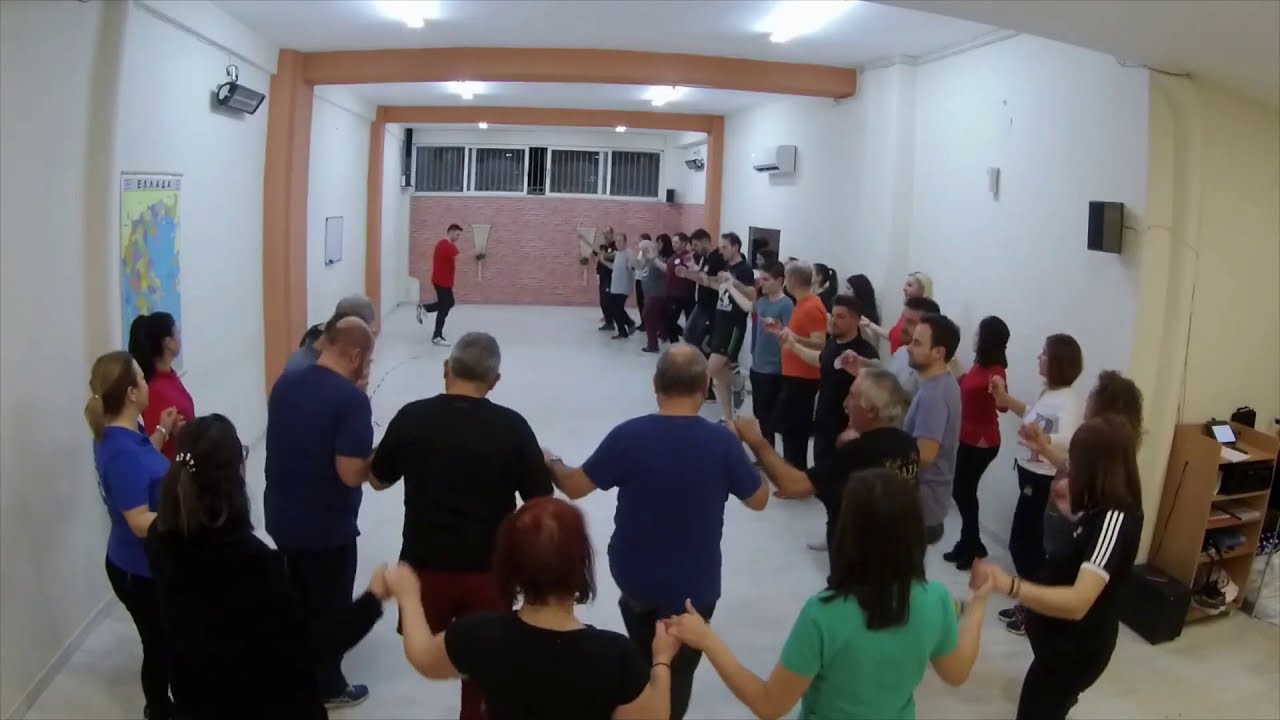 Βαρέθηκα την Ξενιτιά - Τσάμικο από τα Μαστοροχώρια Κόνιτσας - YouTube