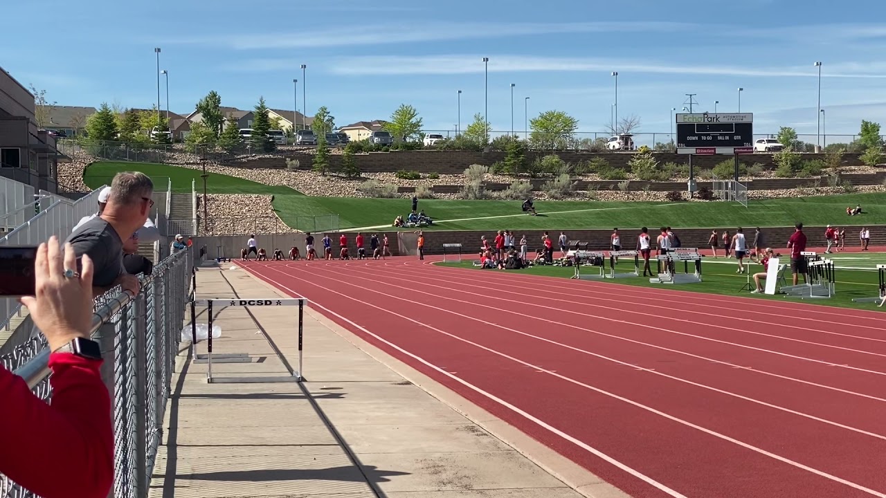 Sophomore Ace Malone 100 meter dash 11.28 (2nd place 🥈) - YouTube