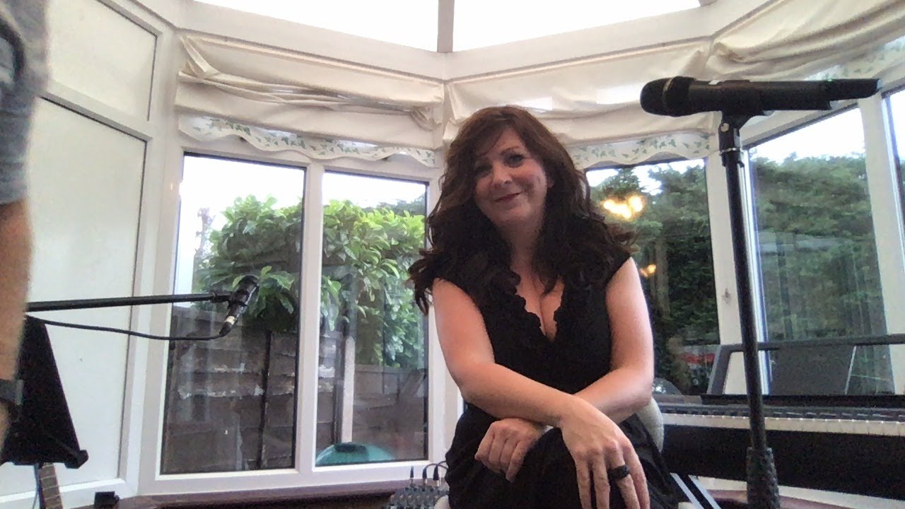 Lisa Stanley live stream - YouTube