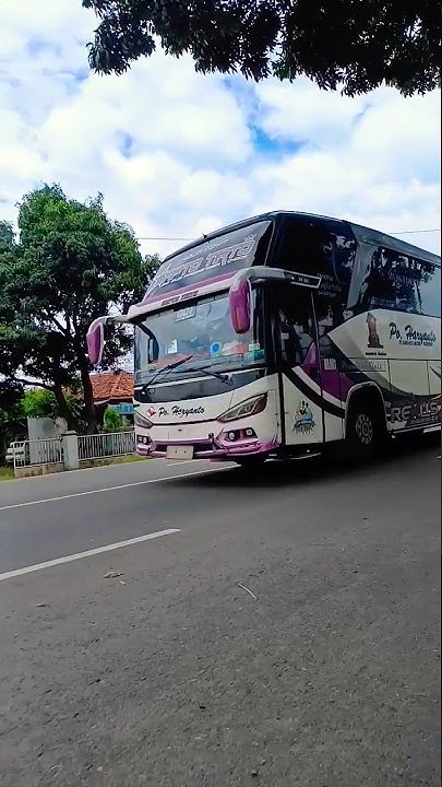 Bus PO Haryanto "Sapto Tirto" - YouTube