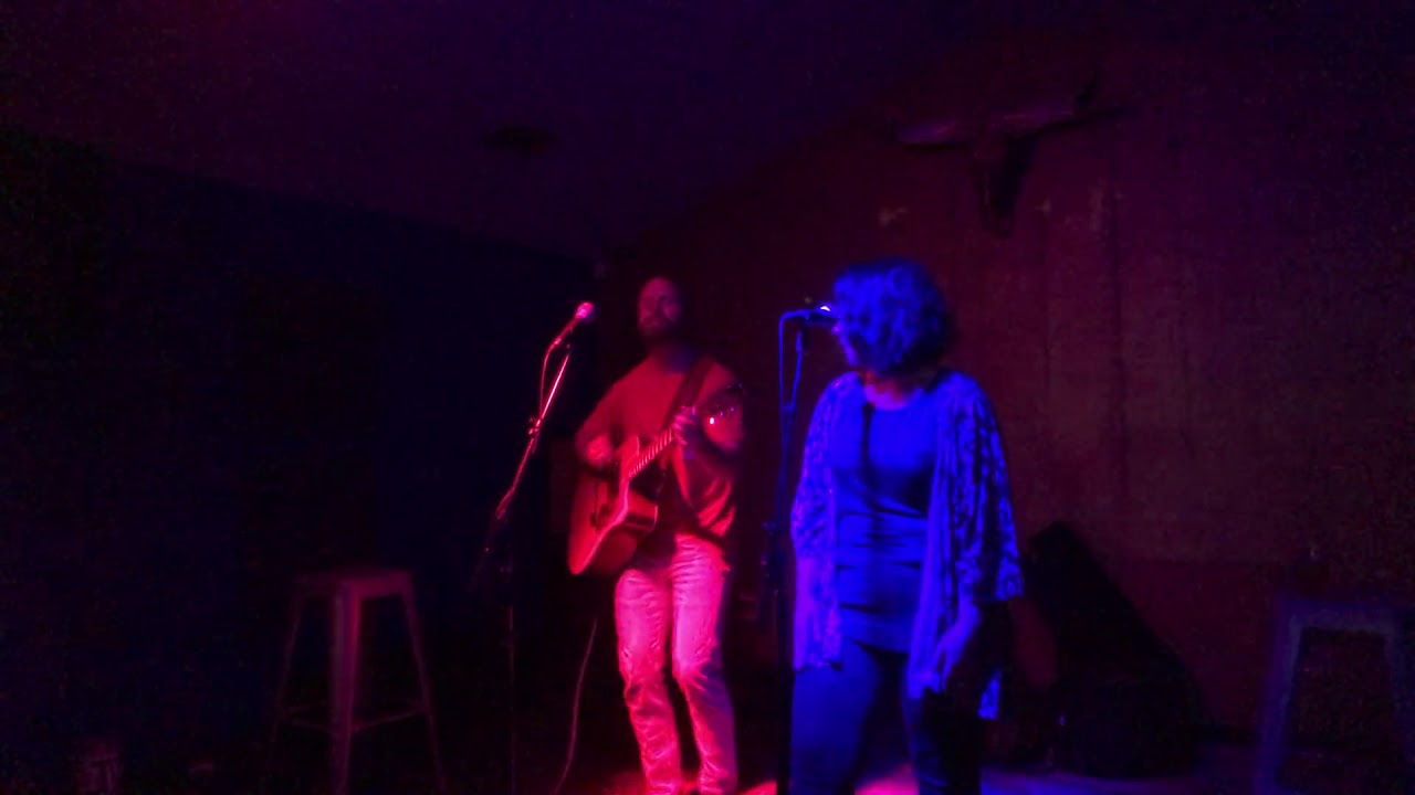 Bad Lucy performs “Goodnight Samantha” Unplugged at Indian Roller - YouTube