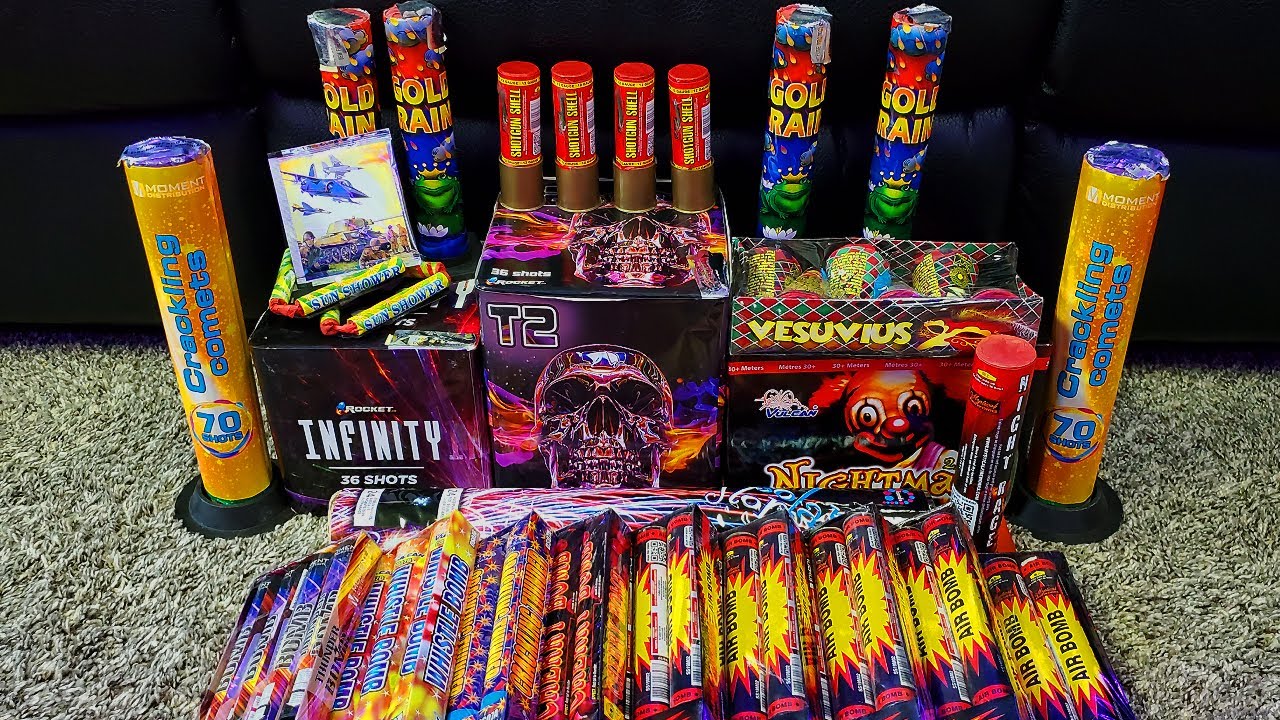 UNBOXING FIREWORKS FOR MY STASH ** Rocket Fireworks Order ** So Many ...