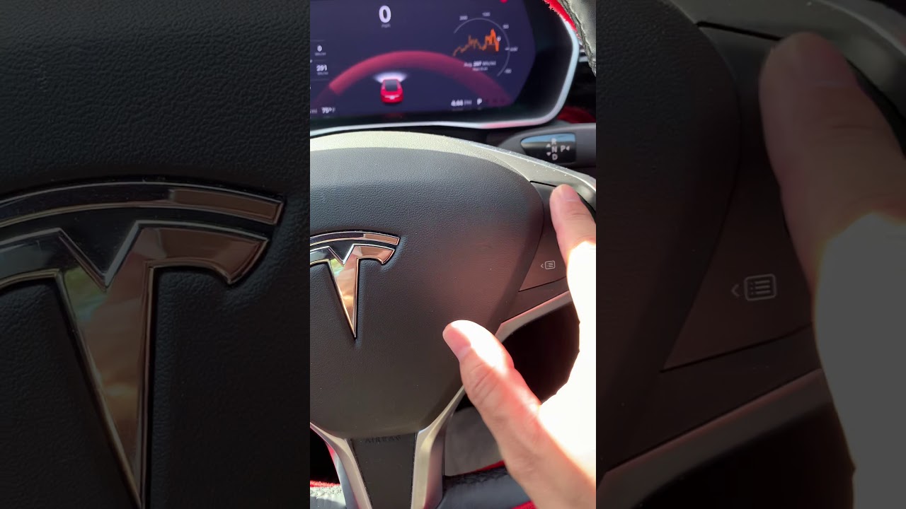 Tesla horn and wheel buttons not working - YouTube