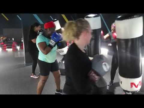 Boxing! Pure gym Catford - YouTube