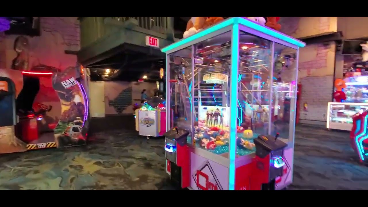 Arcade in Island of Adventure in Universal Orlando - YouTube