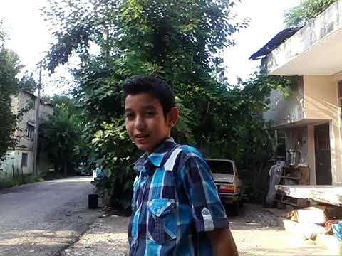 Yolu kesen insan