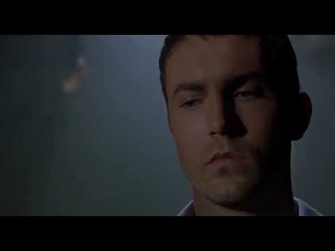 Wrong turn 2003 Chris & Jessie investigate the cabin scene