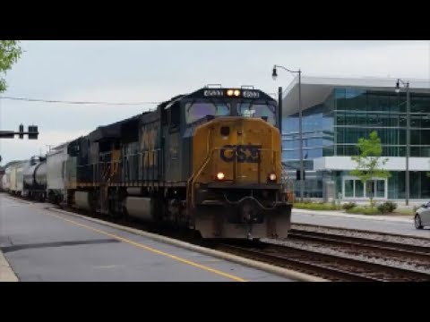 [CSXT]4533 EMD SD70MAC & 3276 GE ET44AH Leads Q470-22 NB W/Screaming K5LA & Doppler Effect In F ...