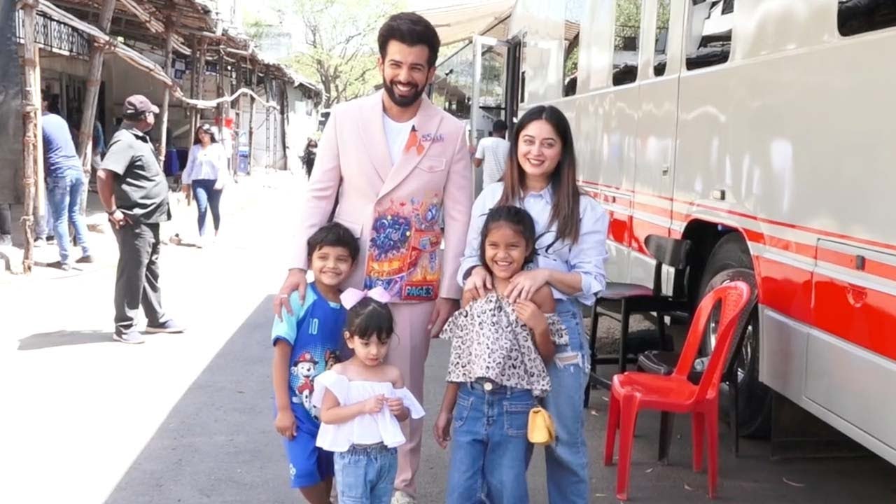 Mahhi Vij and Jay Bhanushali beautiful moment with their kids at Shoot ...