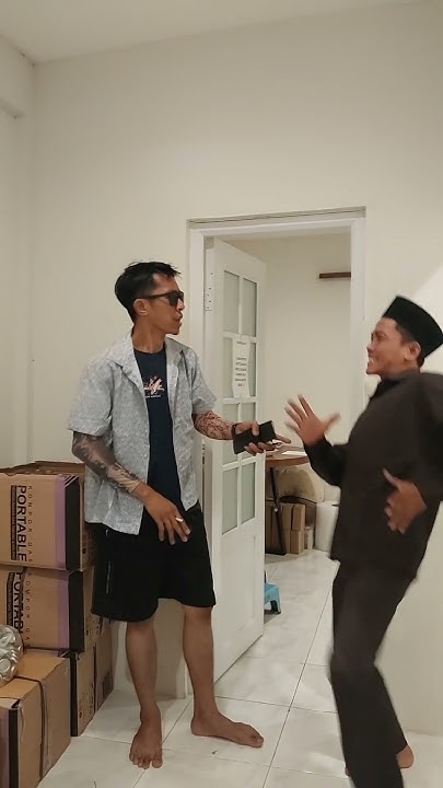 SOPIR KOPLAK SELALU BIKIN NGAKAK #jogetseru #sopir #koplak #lucu #kocak #hiburan #fypシ゚viral # ...