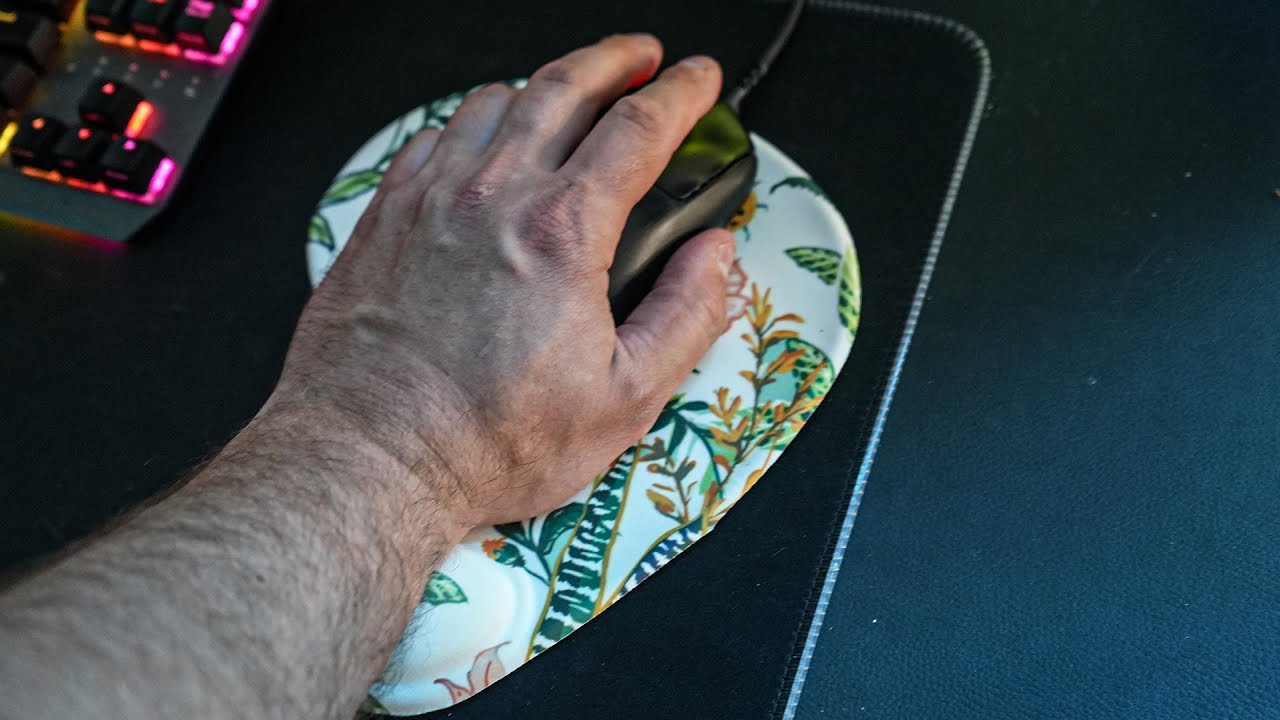 Wrist supported mouse pad with simple design - YouTube