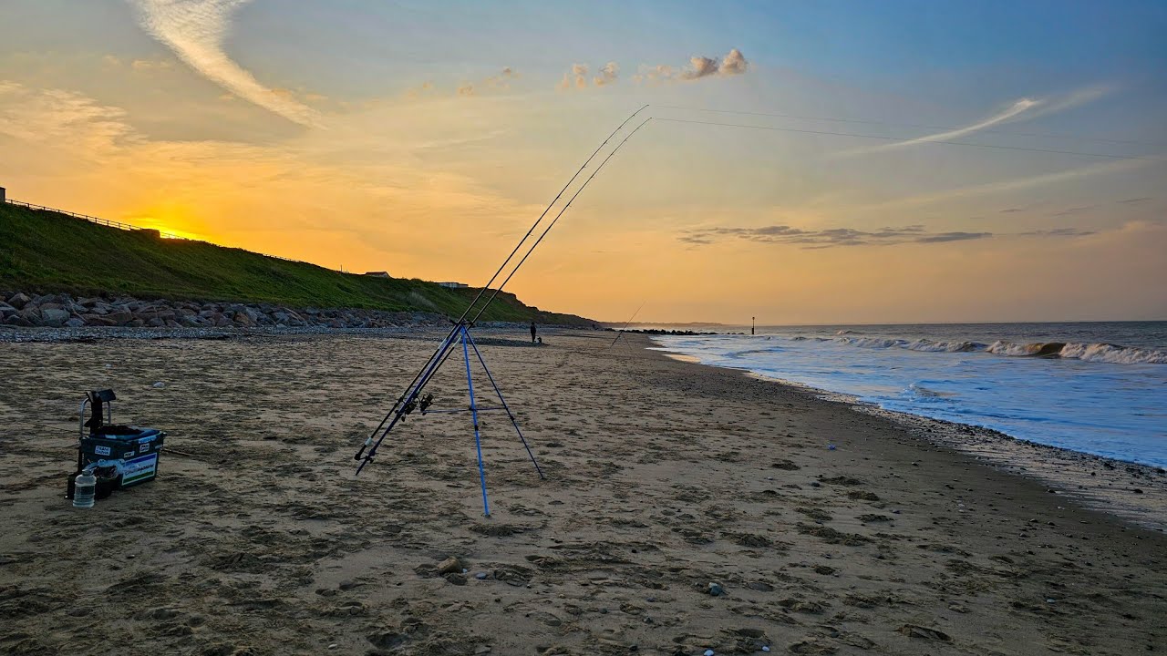 Sea Fishing UK - Mappleton on a Friday evening - YouTube