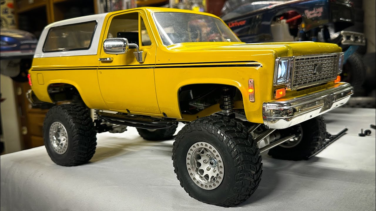 RC4WD Chevy Blazer hard body build - on Axial SCX10ii chassis - Working ...