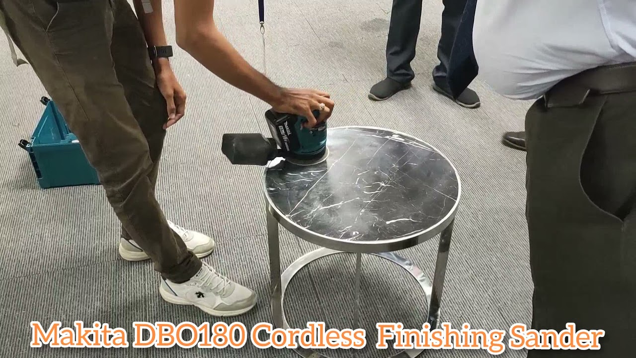 Makita DBO180 Cordless Random Orbit Sander - YouTube