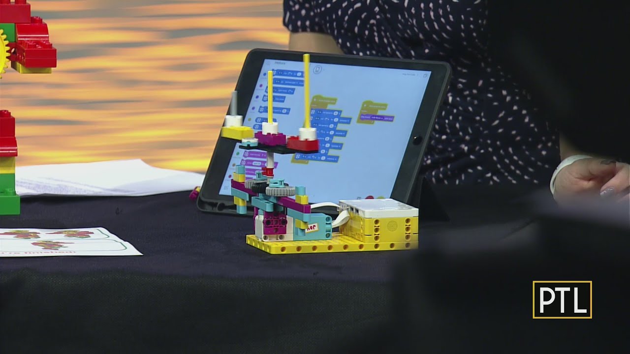 Snapology aims to inspire the next generation of STEM students - YouTube