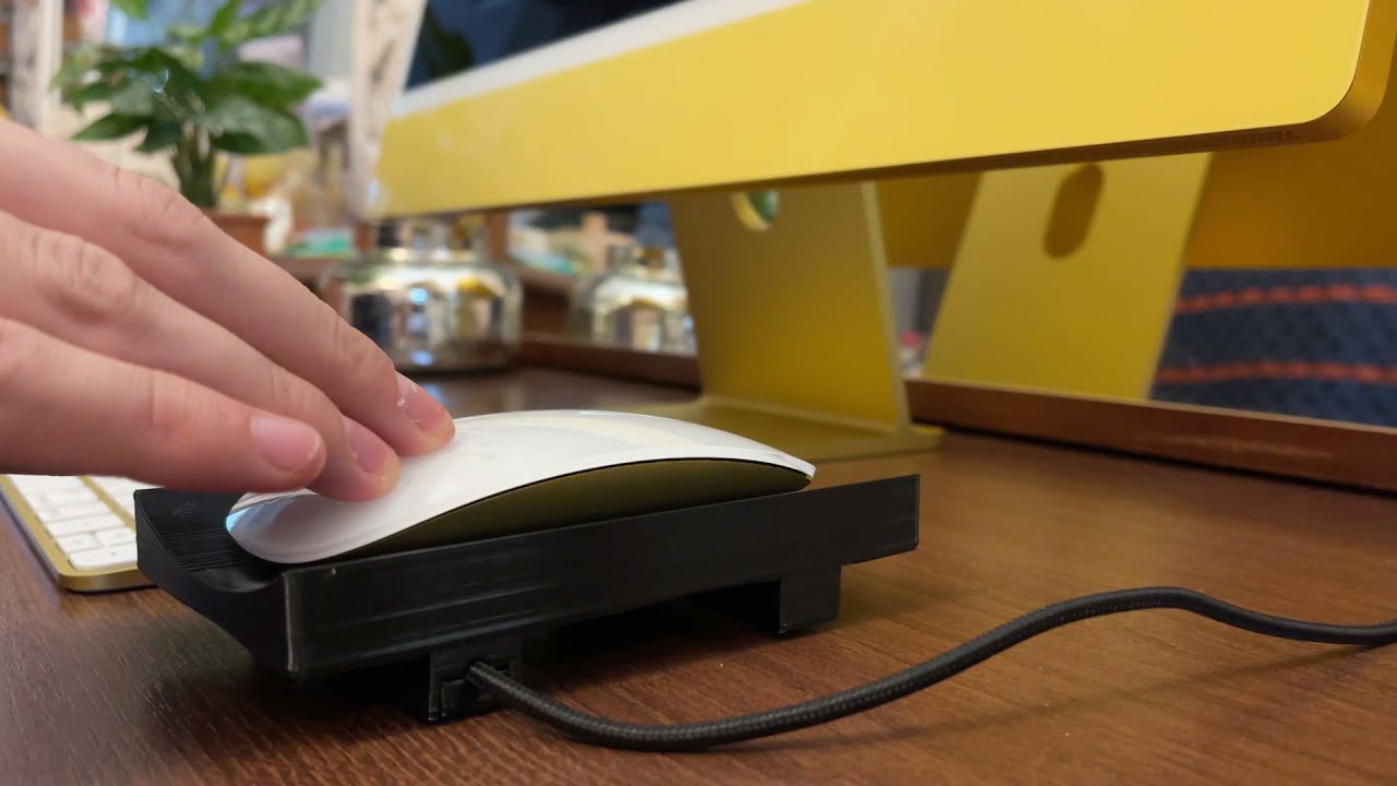 Magic Mouse Charging Base Demonstration. - YouTube