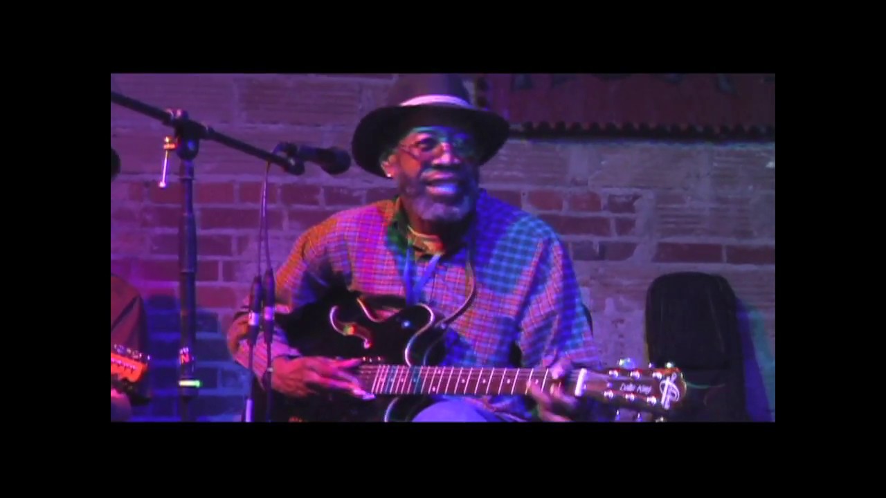 RL Boyce Mississippi Blues Juke Joint Style Live - YouTube