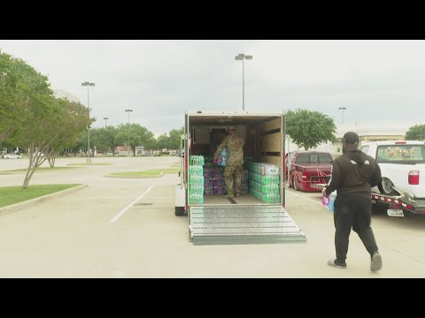 Army recruiter spends the day aiding water collection efforts in Marlin ...