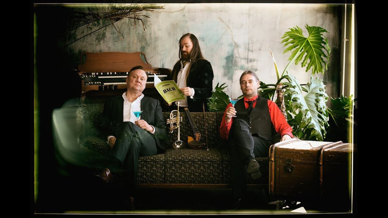 "Bach in Blue" - Bach meets Jazz - YouTube