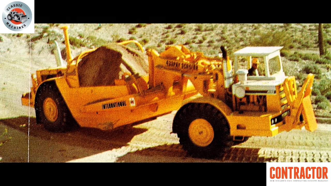 Classic machines: The International-Harvester 400 series scraper - YouTube