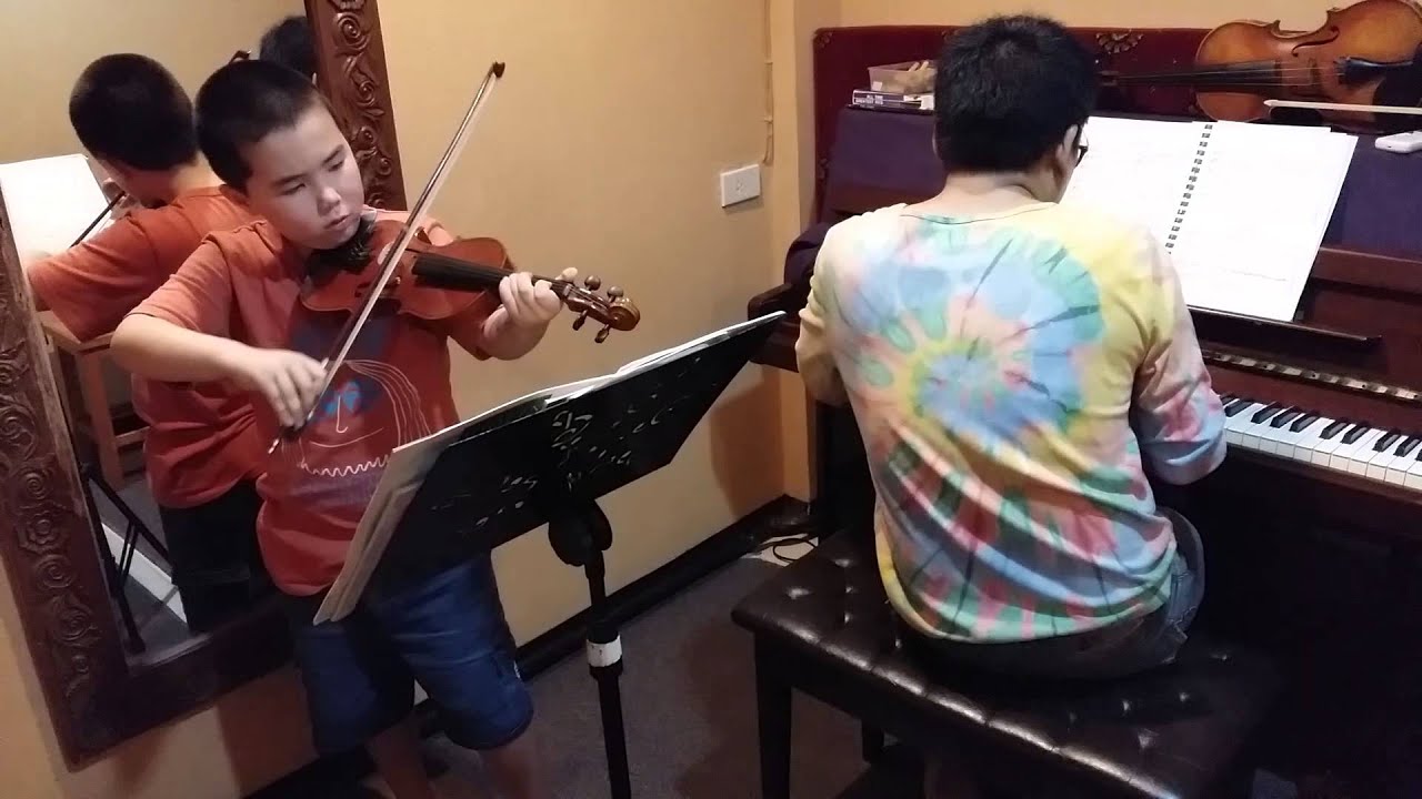 Tom played Poor Old Joe - YouTube