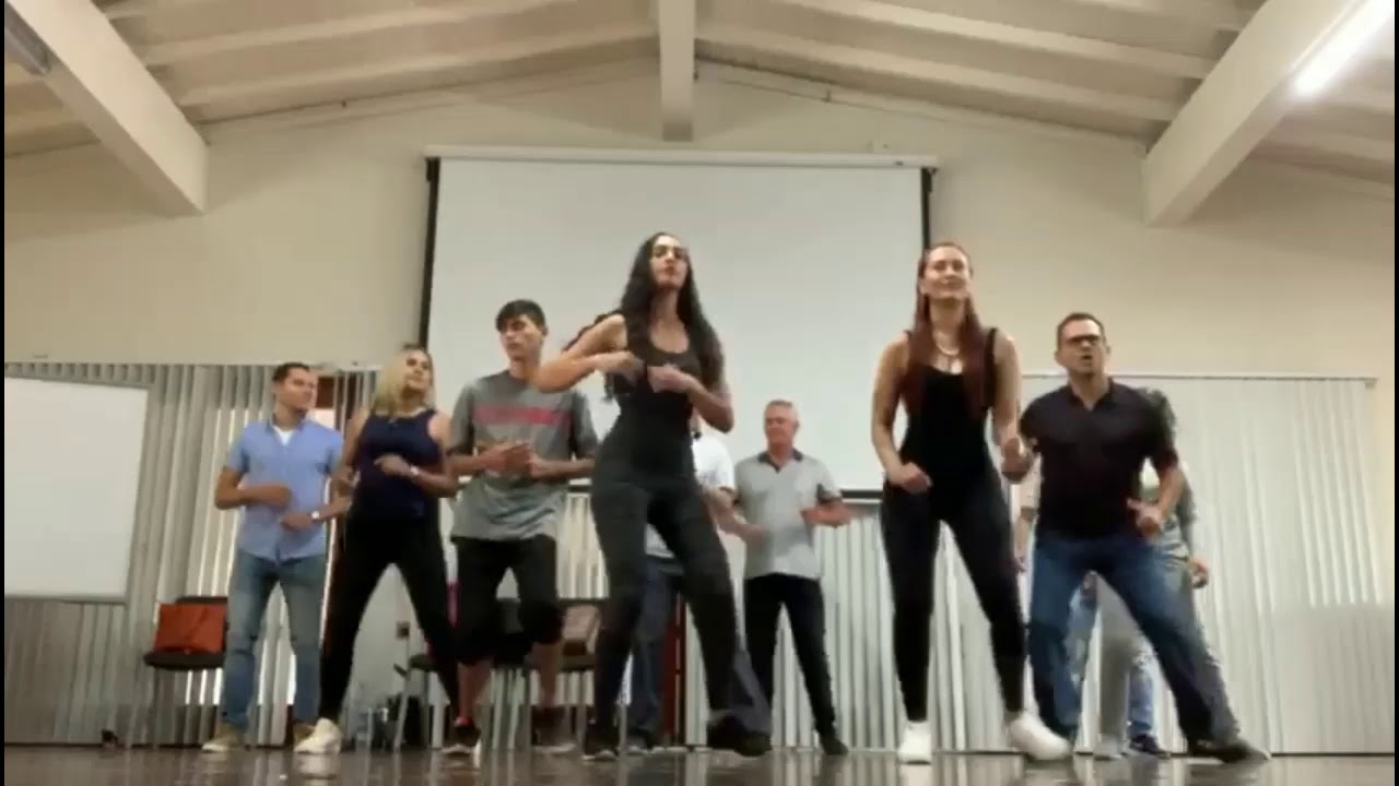 Bachata Básico /Shines/ Te Extraño -Xtreme - YouTube