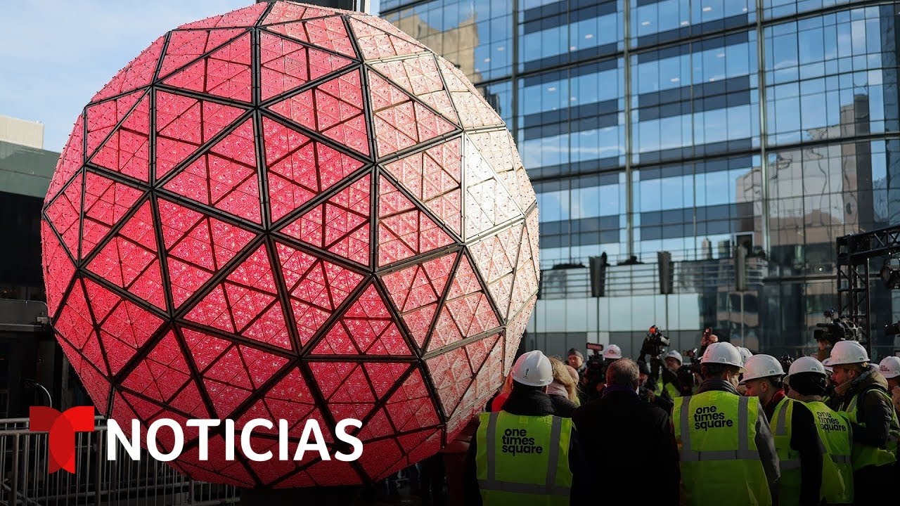 EN VIVO: Mire cómo instalan la famosa bola de Times Square para celebrar la llegada del 2025 ...