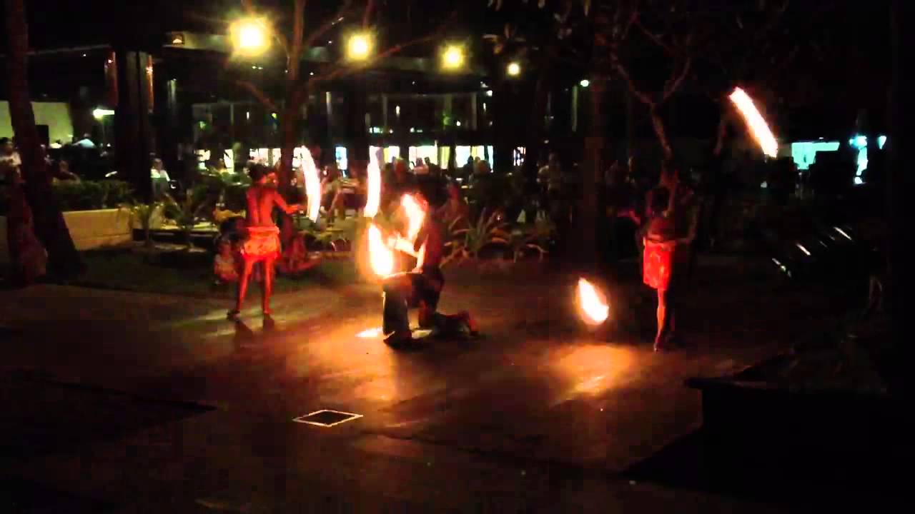 Fiji fire dancers - YouTube