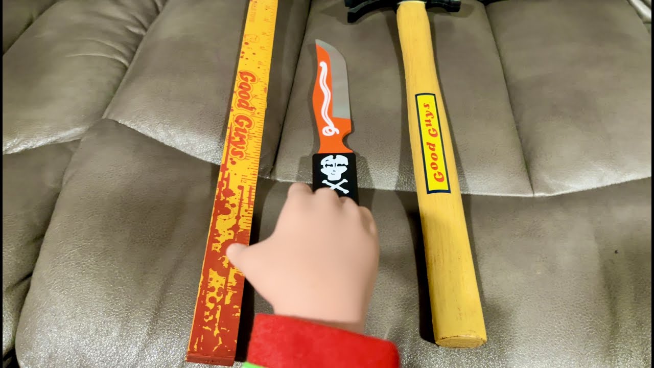 Good Guy Doll (CHUCKY) CHOOSES HIS WEAPON OF CHOICE - YouTube