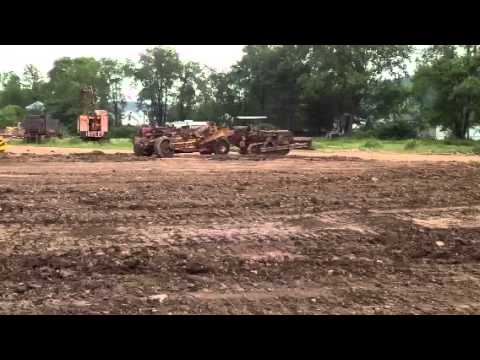 Cletrac DDH pulling Allis-Chalmers scraper, with Cletrac DG - YouTube