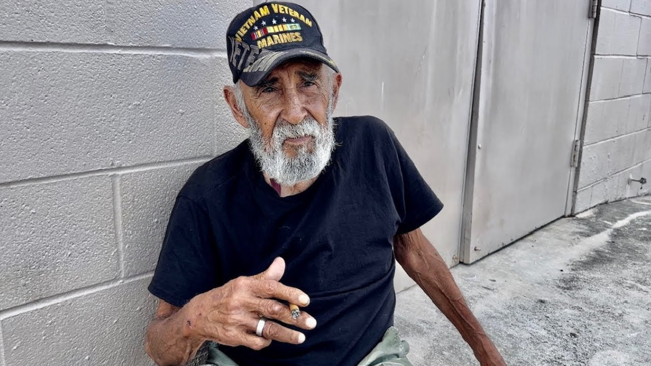 Homeless VETERAN Served 3 YEARS In the ARMY - YouTube