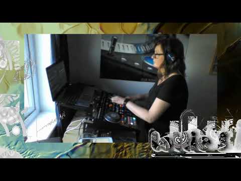 Lottie S Live Stream - YouTube