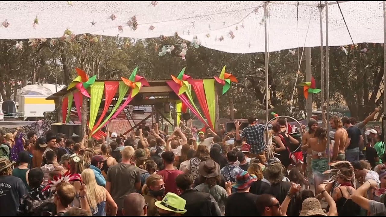 Kinky Karnival @ earthcore 2016 - YouTube