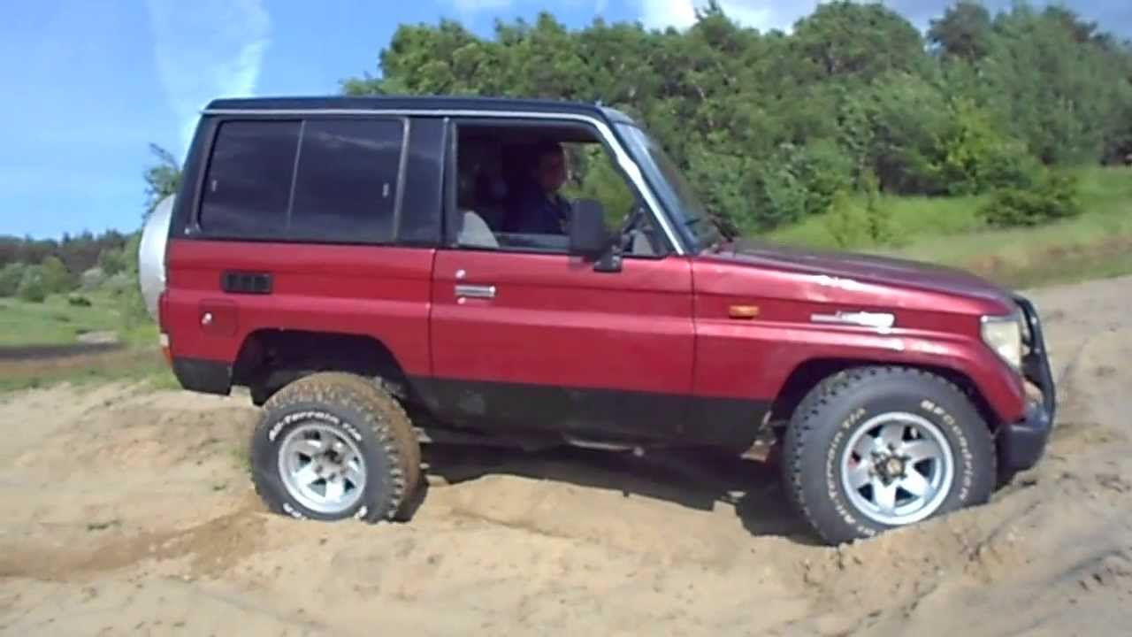 Toyota Land Cruiser Lj 70 off-road - YouTube