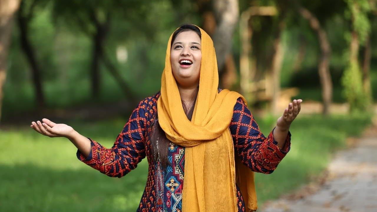 Tehmina tariq very blessed live worship with Tehmina tariq worship ...