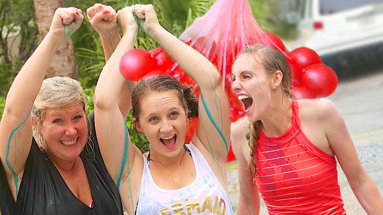 COLOR COMBAT BALLOON FIGHT! #DBEJCKSummerVacay - YouTube