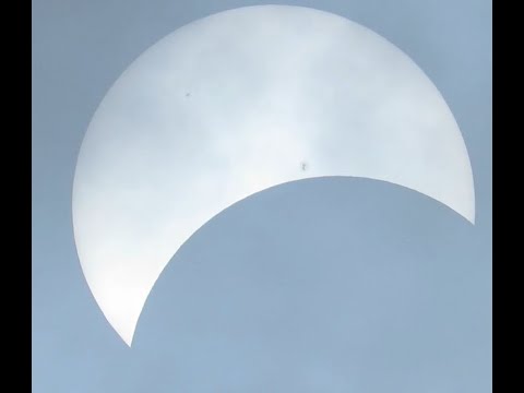 Full Eclipse Totality - Prominemce, timelapse over Lake Erie & the ...