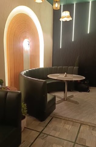 The grinch Restaurant # cafe bar #viralvideo ... - YouTube